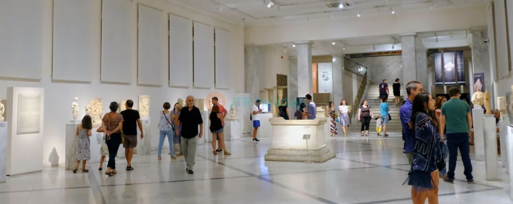 National Archaeological Museum Audio Experience - JTR Holidays