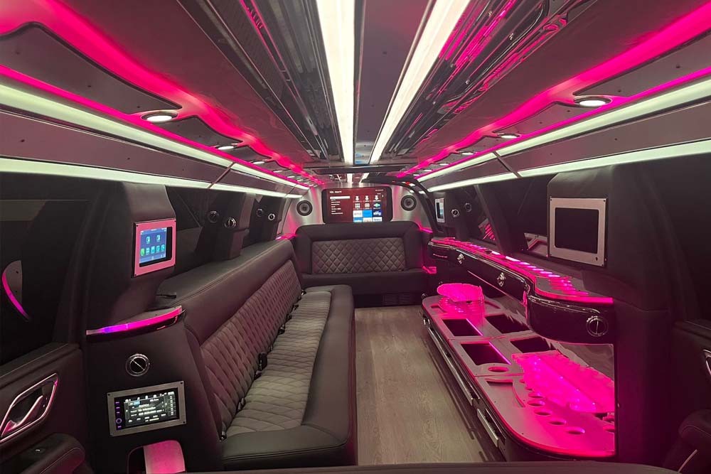 Limousine Ride Dubai - Limousine Rental in Dubai - AED 745 Per Hour ...