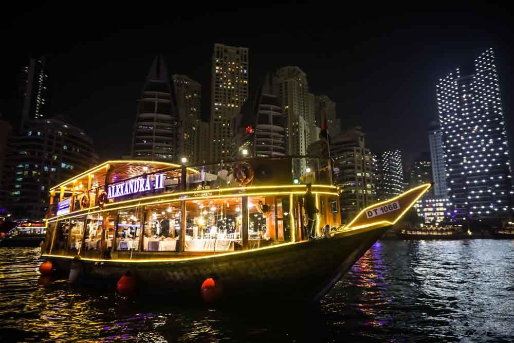 Alexandra Dhow Cruise Dubai Marina - Dinner Cruise in Marina with Live ...